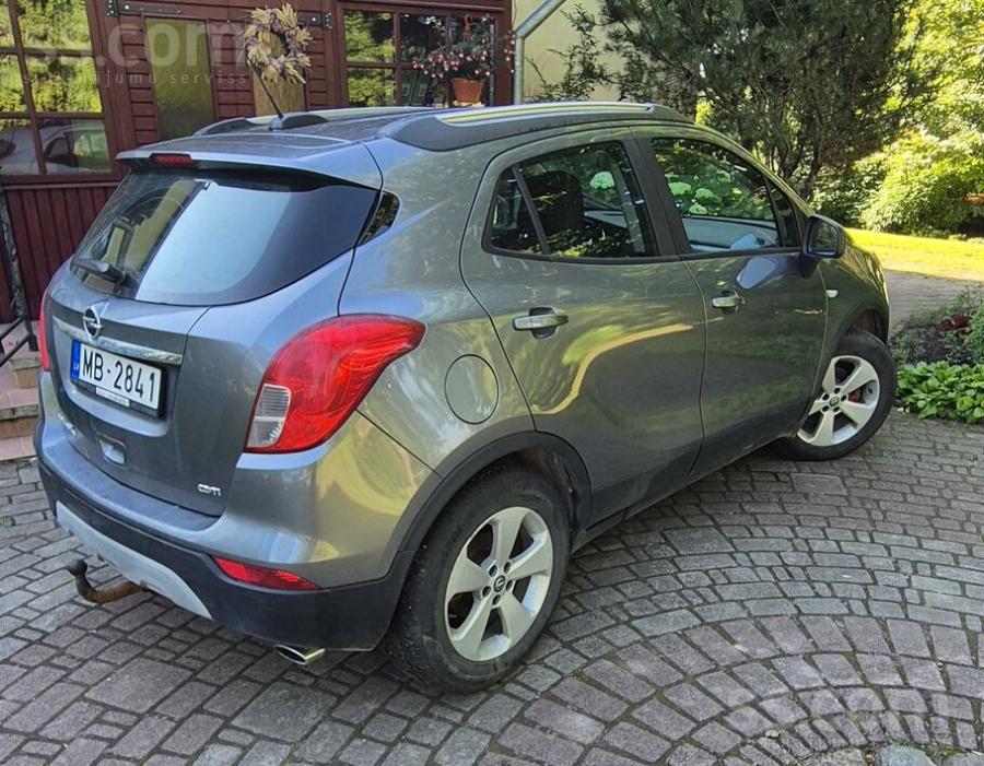 Pelēks Opel Mokka 2017 Kuldīga, ar dzinēja tilpumu 1.60 L un nobraukumu 18 tūkst. km par 7900 €, foto 5 vietnē AUTOMOTO.COM.LV