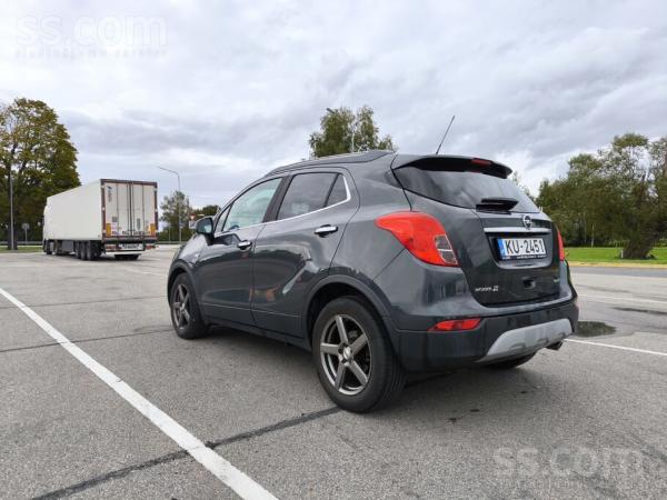 Опель Mokka 2017 в Рига на AUTOMOTO.COM.LV Серый Опель Mokka 2017 в Рига, объемом двигателя 1.40 л и пробегом 100 тыс. км за 12000 €, фото 6 на AUTOMOTO.COM.LV
