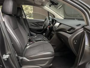 Pelēks Opel Mokka 2018 Jelgava, ar dzinēja tilpumu 1.60 L un nobraukumu 177 tūkst. km par 7900 €, foto 15 vietnē AUTOMOTO.COM.LV