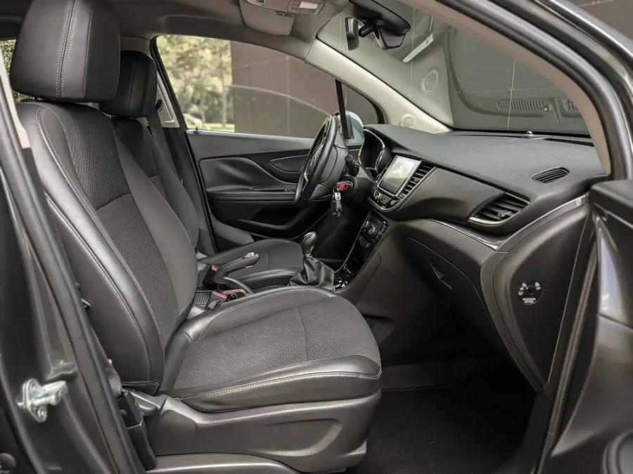 Pelēks Opel Mokka 2018 Jelgava, ar dzinēja tilpumu 1.60 L un nobraukumu 177 tūkst. km par 7900 €, foto 15 vietnē AUTOMOTO.COM.LV