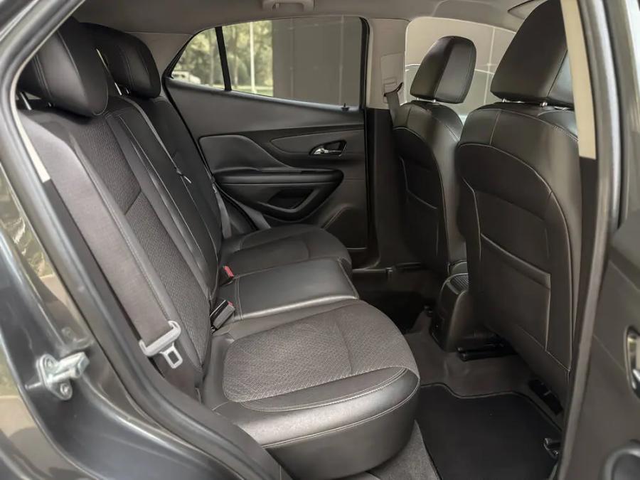 Pelēks Opel Mokka 2018 Jelgava, ar dzinēja tilpumu 1.60 L un nobraukumu 177 tūkst. km par 7900 €, foto 17 vietnē AUTOMOTO.COM.LV