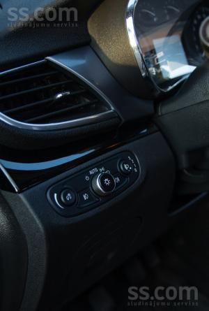 Grey Opel Mokka 2018 in Riga, with an engine capacity of 1.40 L and mileage of 124 thousand km for 8500 €, photo 21 on AUTOMOTO.COM.LV
