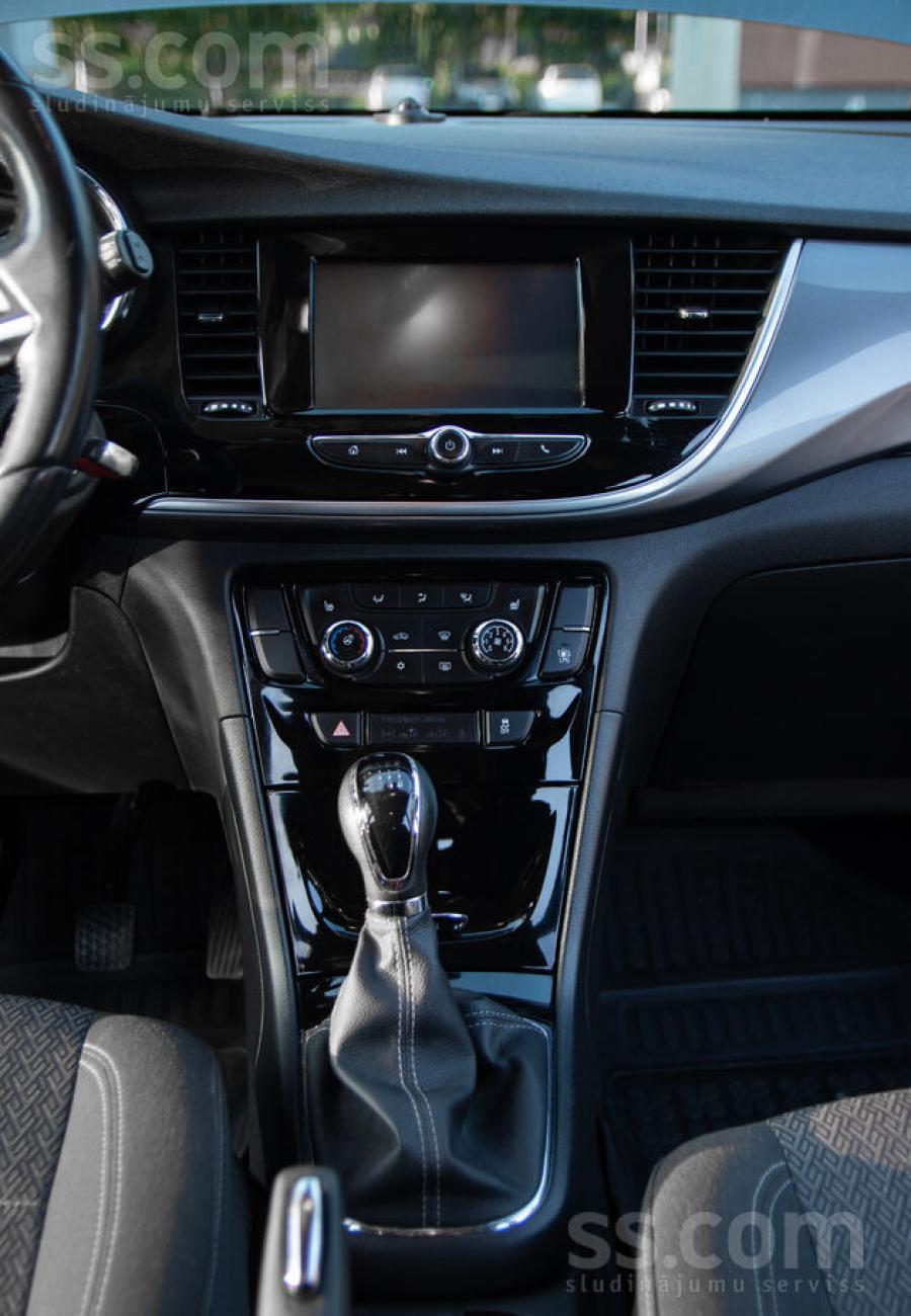 Grey Opel Mokka 2018 in Riga, with an engine capacity of 1.40 L and mileage of 124 thousand km for 8500 €, photo 25 on AUTOMOTO.COM.LV