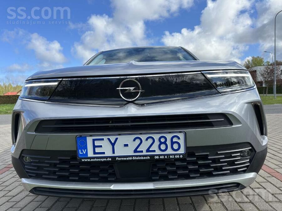 Серый Опель Mokka 2021 в Рига, объемом двигателя 0.00 л и пробегом 42 тыс. км за 17650 €, фото 2 на AUTOMOTO.COM.LV