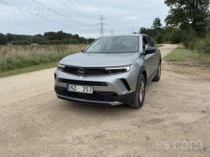 Pelēks Opel Mokka 2021 Rīga, ar dzinēja tilpumu 1.20 L un nobraukumu 71 tūkst. km par 14800 €, foto  vietnē AUTOMOTO.COM.LV