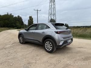 Grey Opel Mokka 2021 in Riga, with an engine capacity of 1.20 L and mileage of 71 thousand km for 14800 €, photo 4 on AUTOMOTO.COM.LV