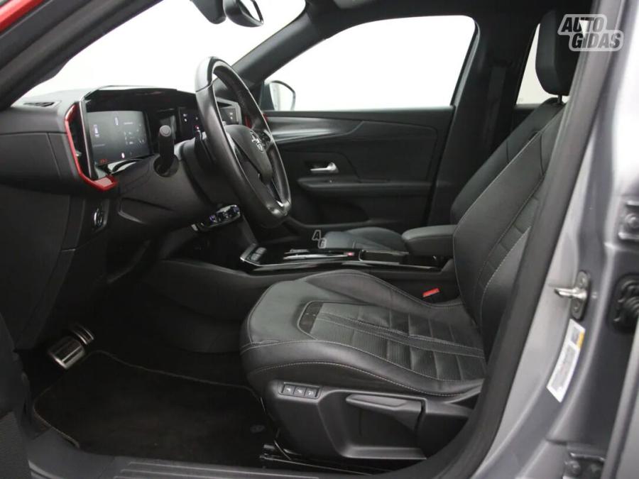 Pelēks Opel Mokka 2022 Viļņa, ar dzinēja tilpumu 1.20 L un nobraukumu 106 tūkst. km par 16199 €, foto 5 vietnē AUTOMOTO.COM.LV