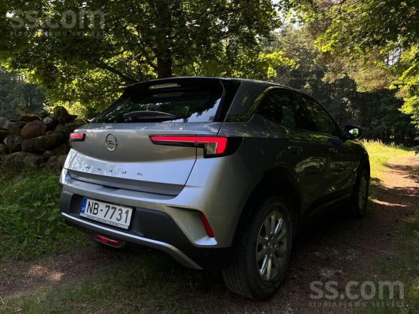Pelēks Opel Mokka 2022 Kuldīga, ar dzinēja tilpumu 1.20 L un nobraukumu 58 tūkst. km par 13200 €, foto 5 vietnē AUTOMOTO.COM.LV
