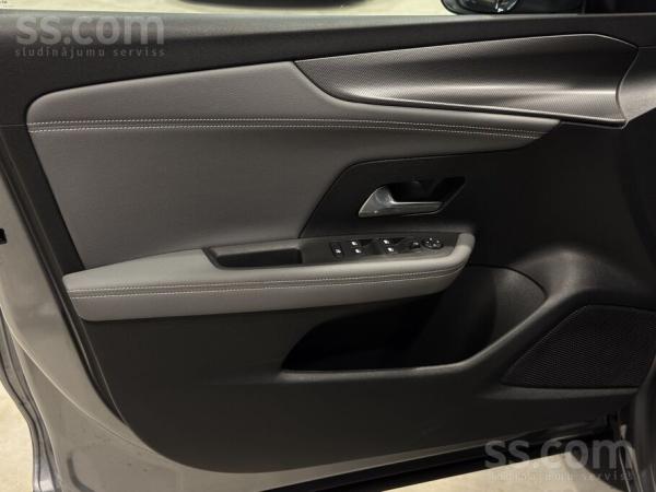 Grey Opel Mokka 2022 in Riga, with an engine capacity of 1.60 L and mileage of 37 thousand km for 18990 €, photo 11 on AUTOMOTO.COM.LV