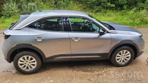 Pelēks Opel Mokka 2023 Rīga, ar dzinēja tilpumu 1.20 L un nobraukumu 24 tūkst. km par 13400 €, foto 3 vietnē AUTOMOTO.COM.LV