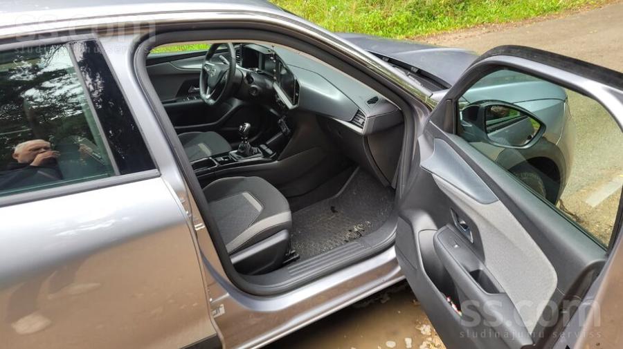 Pelēks Opel Mokka 2023 Rīga, ar dzinēja tilpumu 1.20 L un nobraukumu 24 tūkst. km par 13400 €, foto 5 vietnē AUTOMOTO.COM.LV