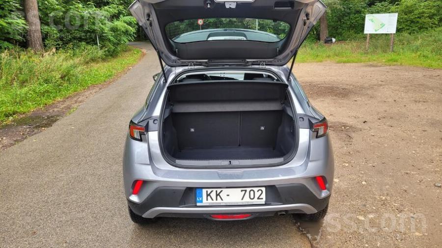 Pelēks Opel Mokka 2023 Rīga, ar dzinēja tilpumu 1.20 L un nobraukumu 24 tūkst. km par 13400 €, foto 6 vietnē AUTOMOTO.COM.LV