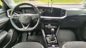 Pelēks Opel Mokka 2023 Rīga, ar dzinēja tilpumu 1.20 L un nobraukumu 24 tūkst. km par 13400 €, foto 9 vietnē AUTOMOTO.COM.LV