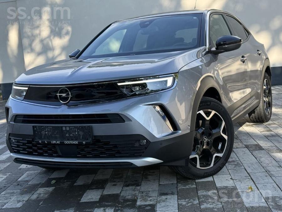 Pelēks Opel Mokka 2023 Rīga, ar dzinēja tilpumu 1.60 L un nobraukumu 31 tūkst. km par 19900 €, foto 1 vietnē AUTOMOTO.COM.LV