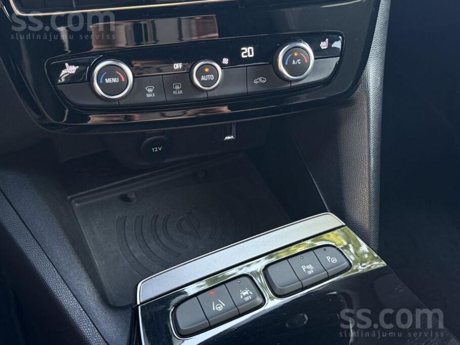 Pelēks Opel Mokka 2023 Rīga, ar dzinēja tilpumu 1.60 L un nobraukumu 31 tūkst. km par 19900 €, foto 25 vietnē AUTOMOTO.COM.LV