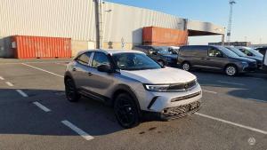 Pelēks Opel Mokka 2023 Viļņa, ar dzinēja tilpumu 1.20 L un nobraukumu 0 tūkst. km par 16930 €, foto 3 vietnē AUTOMOTO.COM.LV