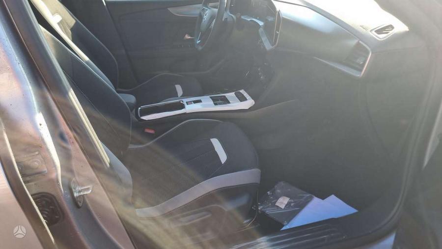 Pelēks Opel Mokka 2023 Viļņa, ar dzinēja tilpumu 1.20 L un nobraukumu 0 tūkst. km par 16930 €, foto 14 vietnē AUTOMOTO.COM.LV