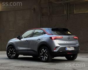 Grey Opel Mokka 2023 in Cesis, with an engine capacity of 1.70 L and mileage of 22 thousand km for 19500 €, photo 3 on AUTOMOTO.COM.LV