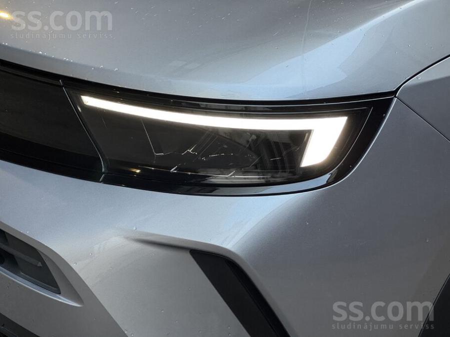 Grey Opel Mokka 2023 in Cesis, with an engine capacity of 1.70 L and mileage of 22 thousand km for 19500 €, photo 4 on AUTOMOTO.COM.LV