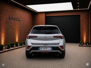 Grey Opel Mokka 2023 in Marijampole, with an engine capacity of 1.20 L and mileage of 24 thousand km for 16698 €, photo 7 on AUTOMOTO.COM.LV