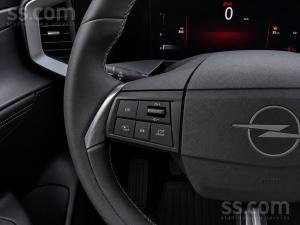 Grey Opel Mokka 2025 in Jelgava, with an engine capacity of 1.20 L and mileage of 15 thousand km for 21600 €, photo 7 on AUTOMOTO.COM.LV