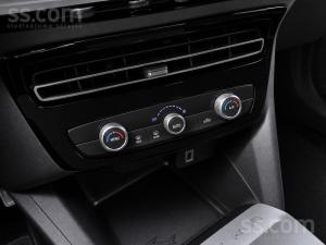 Grey Opel Mokka 2025 in Jelgava, with an engine capacity of 1.20 L and mileage of 15 thousand km for 21600 €, photo 8 on AUTOMOTO.COM.LV