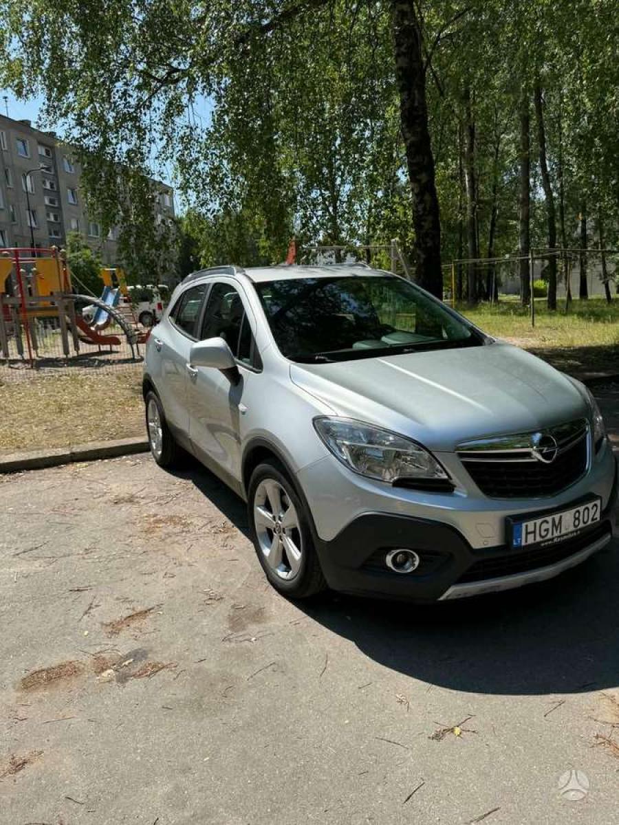 Grey Opel Mokka 2014 in Vilnius, with an engine capacity of 1.60 L and mileage of 109 thousand km for 6500 €, photo 3 on AUTOMOTO.COM.LV
