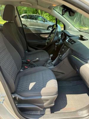 Grey Opel Mokka 2014 in Vilnius, with an engine capacity of 1.60 L and mileage of 109 thousand km for 6500 €, photo 7 on AUTOMOTO.COM.LV