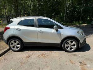 Grey Opel Mokka 2014 in Vilnius, with an engine capacity of 1.60 L and mileage of 109 thousand km for 6500 €, photo 8 on AUTOMOTO.COM.LV