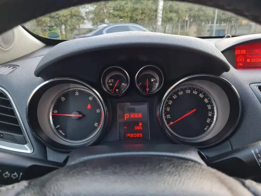Pelēks Opel Mokka 2014 Ogre, ar dzinēja tilpumu 1.70 L un nobraukumu 198 tūkst. km par 6470 €, foto 12 vietnē AUTOMOTO.COM.LV