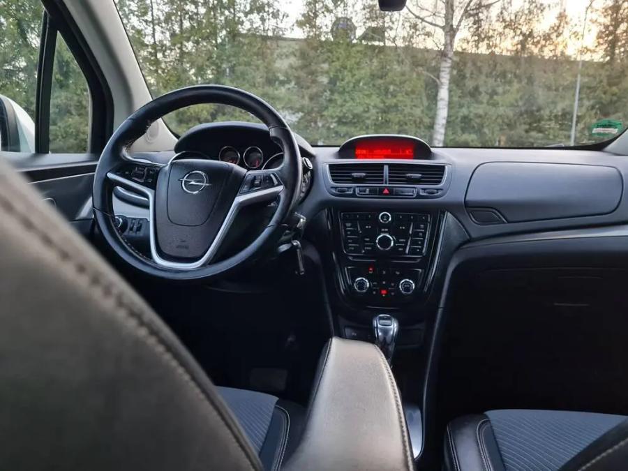 Pelēks Opel Mokka 2014 Ogre, ar dzinēja tilpumu 1.70 L un nobraukumu 198 tūkst. km par 6470 €, foto 19 vietnē AUTOMOTO.COM.LV