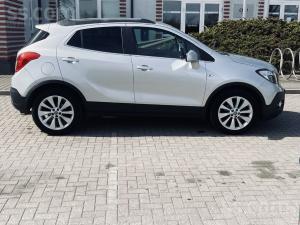 Grey Opel Mokka 2015 in Ventspils, with an engine capacity of 1.60 L and mileage of 208 thousand km for 7200 €, photo 6 on AUTOMOTO.COM.LV