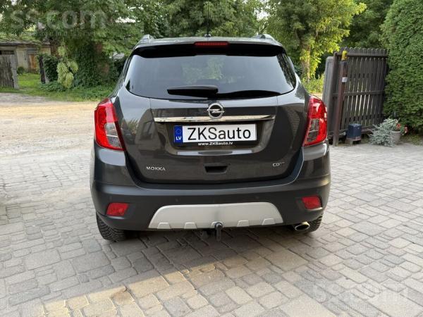 Grey Opel Mokka 2015 in Jelgava, with an engine capacity of 1.60 L and mileage of 228 thousand km for 7600 €, photo 6 on AUTOMOTO.COM.LV