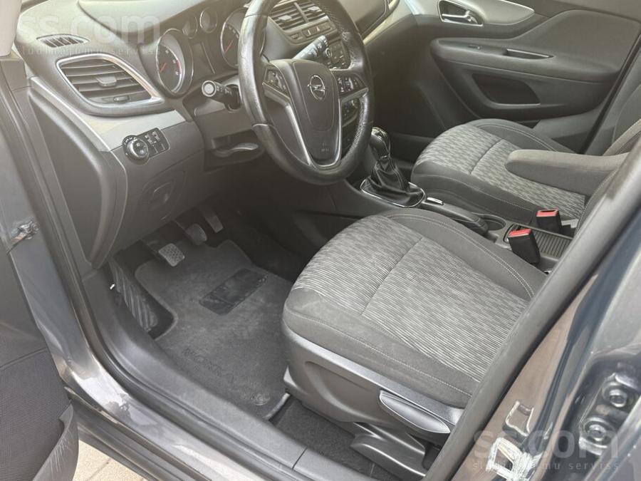 Grey Opel Mokka 2015 in Jelgava, with an engine capacity of 1.60 L and mileage of 228 thousand km for 7600 €, photo 8 on AUTOMOTO.COM.LV