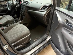 Grey Opel Mokka 2015 in Jelgava, with an engine capacity of 1.60 L and mileage of 228 thousand km for 7600 €, photo 12 on AUTOMOTO.COM.LV