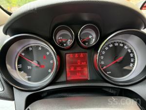 Grey Opel Mokka 2015 in Jelgava, with an engine capacity of 1.60 L and mileage of 228 thousand km for 7600 €, photo 20 on AUTOMOTO.COM.LV