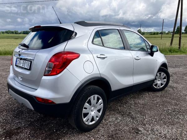 Grey Opel Mokka 2017 in Talsi, with an engine capacity of 1.60 L and mileage of 178 thousand km for 9990 €, photo 3 on AUTOMOTO.COM.LV