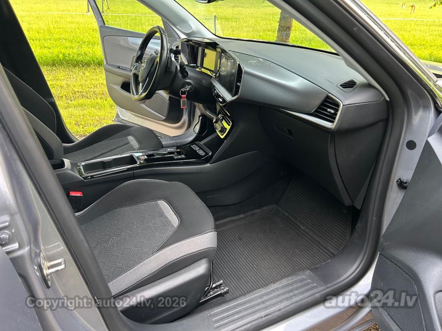 Серый Опель Mokka 2021 в Таллин, объемом двигателя 1.20 л и пробегом 122 тыс. км за 15000 €, фото 10 на AUTOMOTO.COM.LV