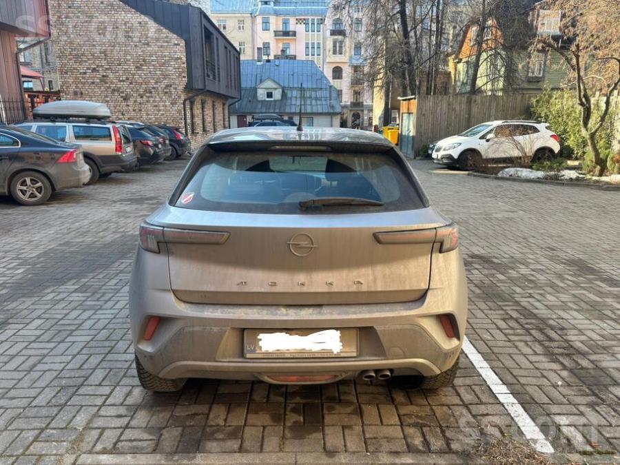 Серый Опель Mokka 2024 в Рига, объемом двигателя 1.20 л и пробегом 10 тыс. км за 20900 €, фото 5 на AUTOMOTO.COM.LV