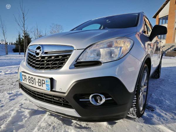 Pelēks Opel Mokka 2013 Panevēža, ar dzinēja tilpumu 1.69 L un nobraukumu 264 tūkst. km par 4800 €, foto 3 vietnē AUTOMOTO.COM.LV