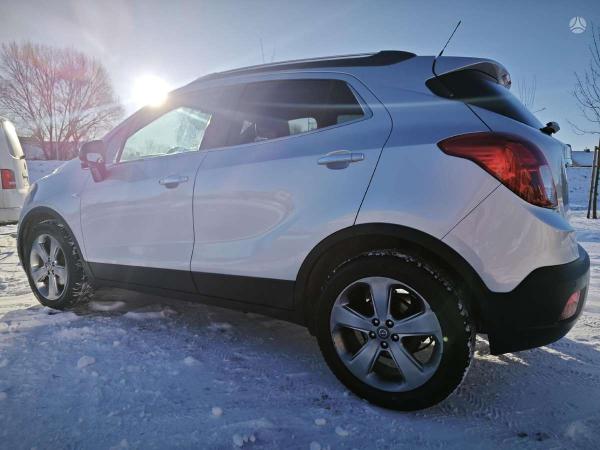 Pelēks Opel Mokka 2013 Panevēža, ar dzinēja tilpumu 1.69 L un nobraukumu 264 tūkst. km par 4800 €, foto 4 vietnē AUTOMOTO.COM.LV