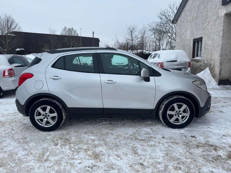 Pelēks Opel Mokka 2013 Jurbarkas, ar dzinēja tilpumu 1.60 L un nobraukumu 197 tūkst. km par 6650 €, foto 4 vietnē AUTOMOTO.COM.LV