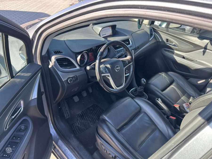 Pelēks Opel Mokka 2014 Tauragė, ar dzinēja tilpumu 1.69 L un nobraukumu 166 tūkst. km par 4700 €, foto 9 vietnē AUTOMOTO.COM.LV