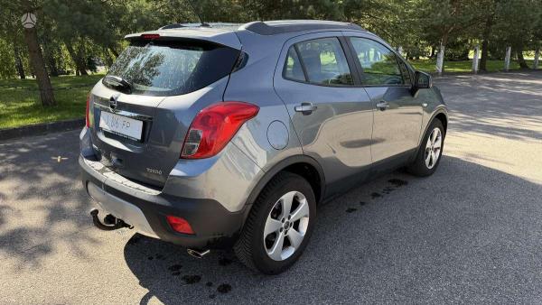 Pelēks Opel Mokka 2014 Alīta, ar dzinēja tilpumu 1.40 L un nobraukumu 162 tūkst. km par 8000 €, foto 3 vietnē AUTOMOTO.COM.LV