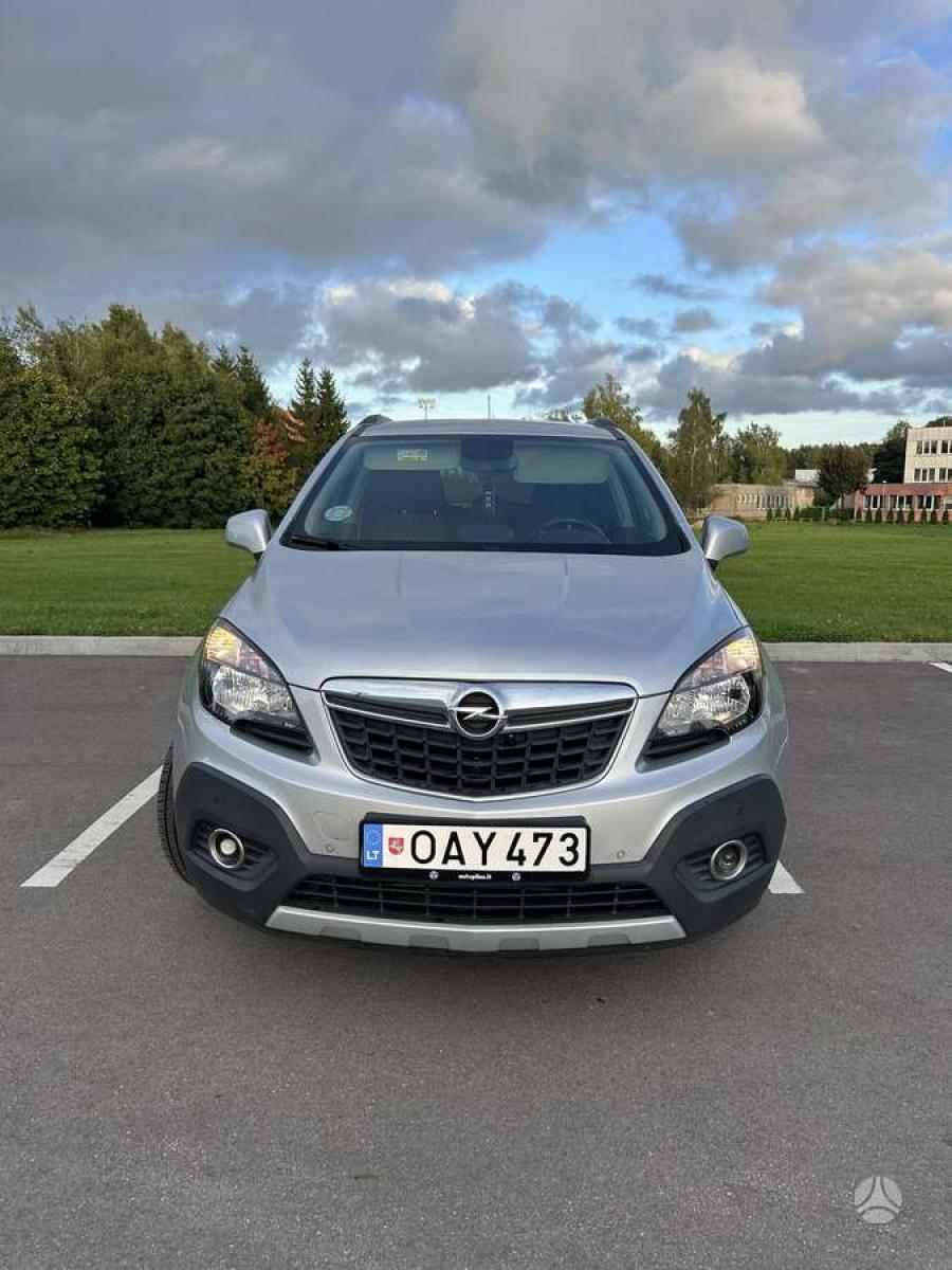 Grey Opel Mokka 2015 in Vilnius, with an engine capacity of 1.60 L and mileage of 183 thousand km for 6850 €, photo 3 on AUTOMOTO.COM.LV