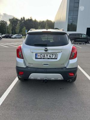 Grey Opel Mokka 2015 in Vilnius, with an engine capacity of 1.60 L and mileage of 183 thousand km for 6850 €, photo 7 on AUTOMOTO.COM.LV