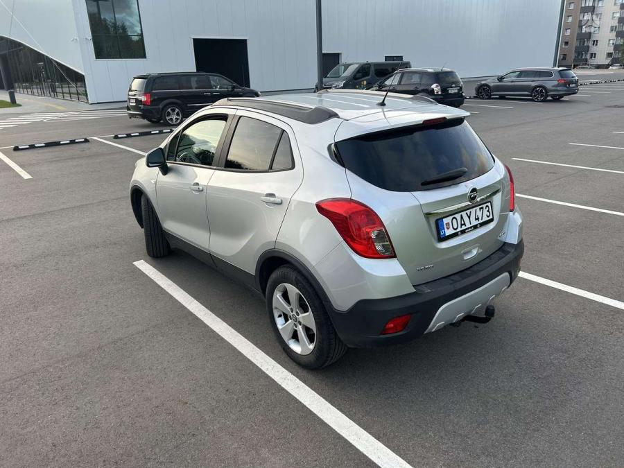 Pelēks Opel Mokka 2015 Viļņa, ar dzinēja tilpumu 1.60 L un nobraukumu 183 tūkst. km par 6800 €, foto 15 vietnē AUTOMOTO.COM.LV