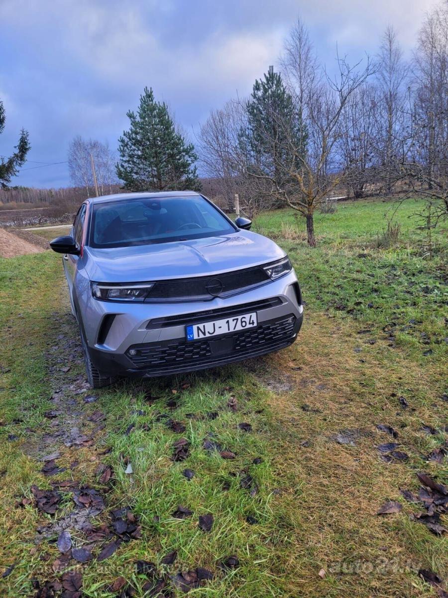 Pelēks Opel Mokka 2022 Rēzekne, ar dzinēja tilpumu 0.00 L un nobraukumu 52 tūkst. km par 19500 €, foto 1 vietnē AUTOMOTO.COM.LV