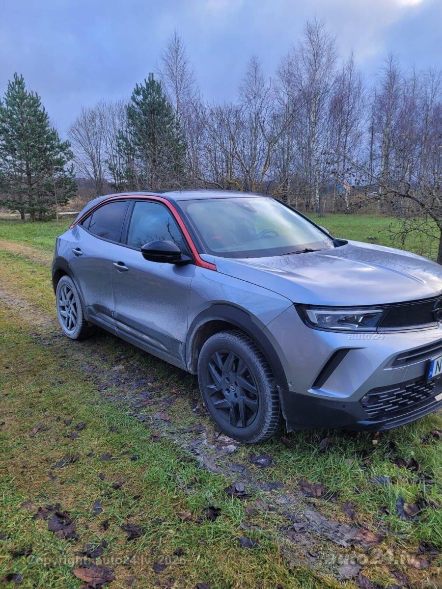 Pelēks Opel Mokka 2022 Rēzekne, ar dzinēja tilpumu 0.00 L un nobraukumu 52 tūkst. km par 19500 €, foto 3 vietnē AUTOMOTO.COM.LV
