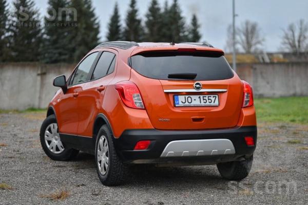 Orange Opel Mokka 2014 in Jelgava, with an engine capacity of 1.60 L and mileage of 101 thousand km for 6650 €, photo 3 on AUTOMOTO.COM.LV